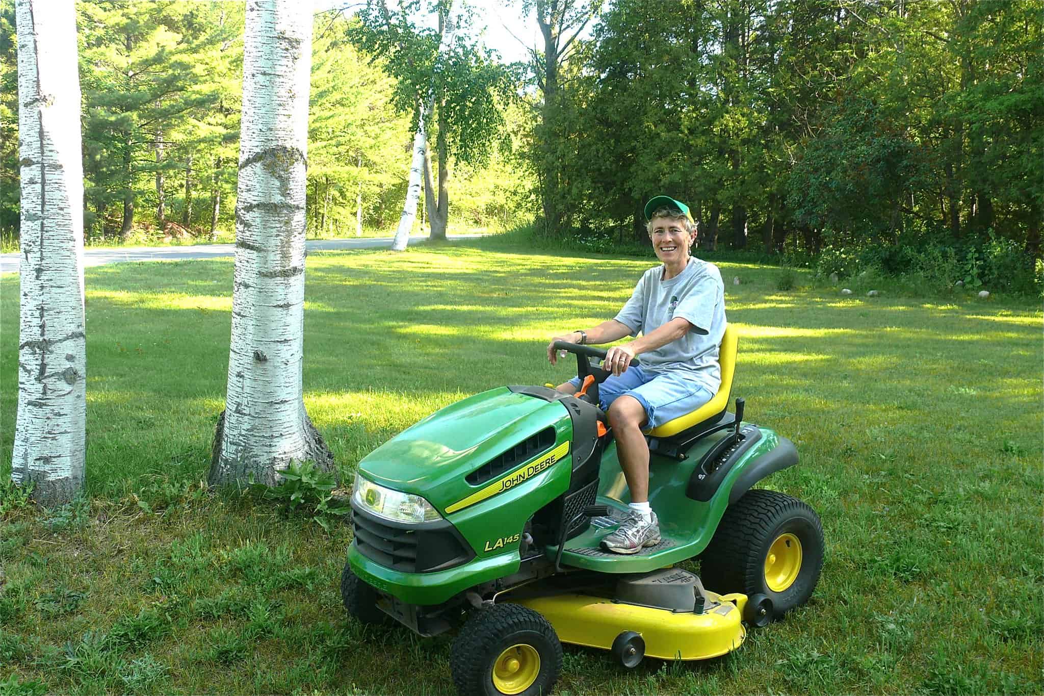 Transforming Your Garden Tractor into a Snowblower - Kyle's Garage