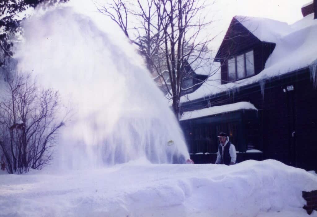 17 Snowblower Safety Tips That Can Save Your Life - Kyle's Garage